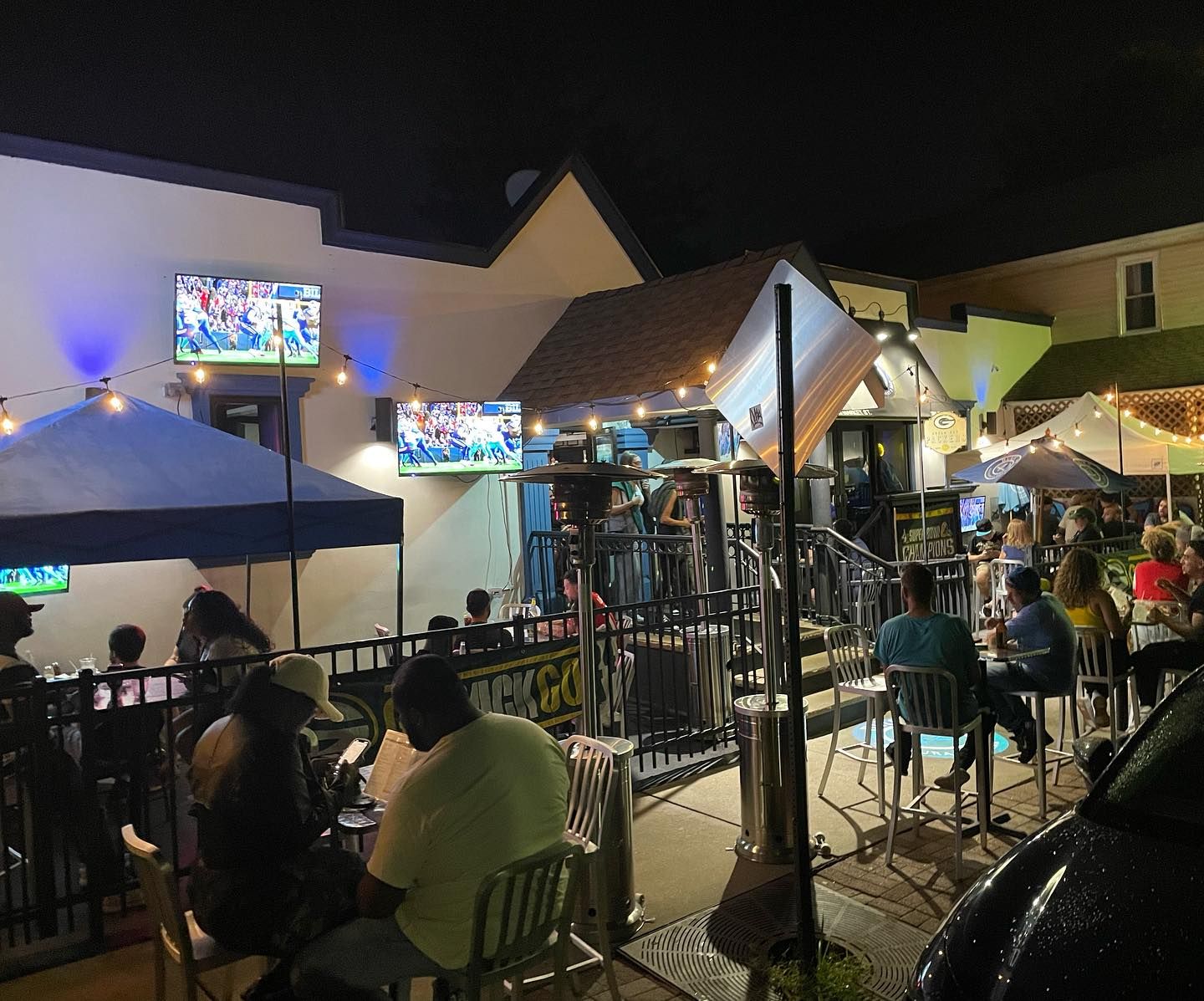 Blue 42 | Restaurant & Bar | Elmwood Park NJ