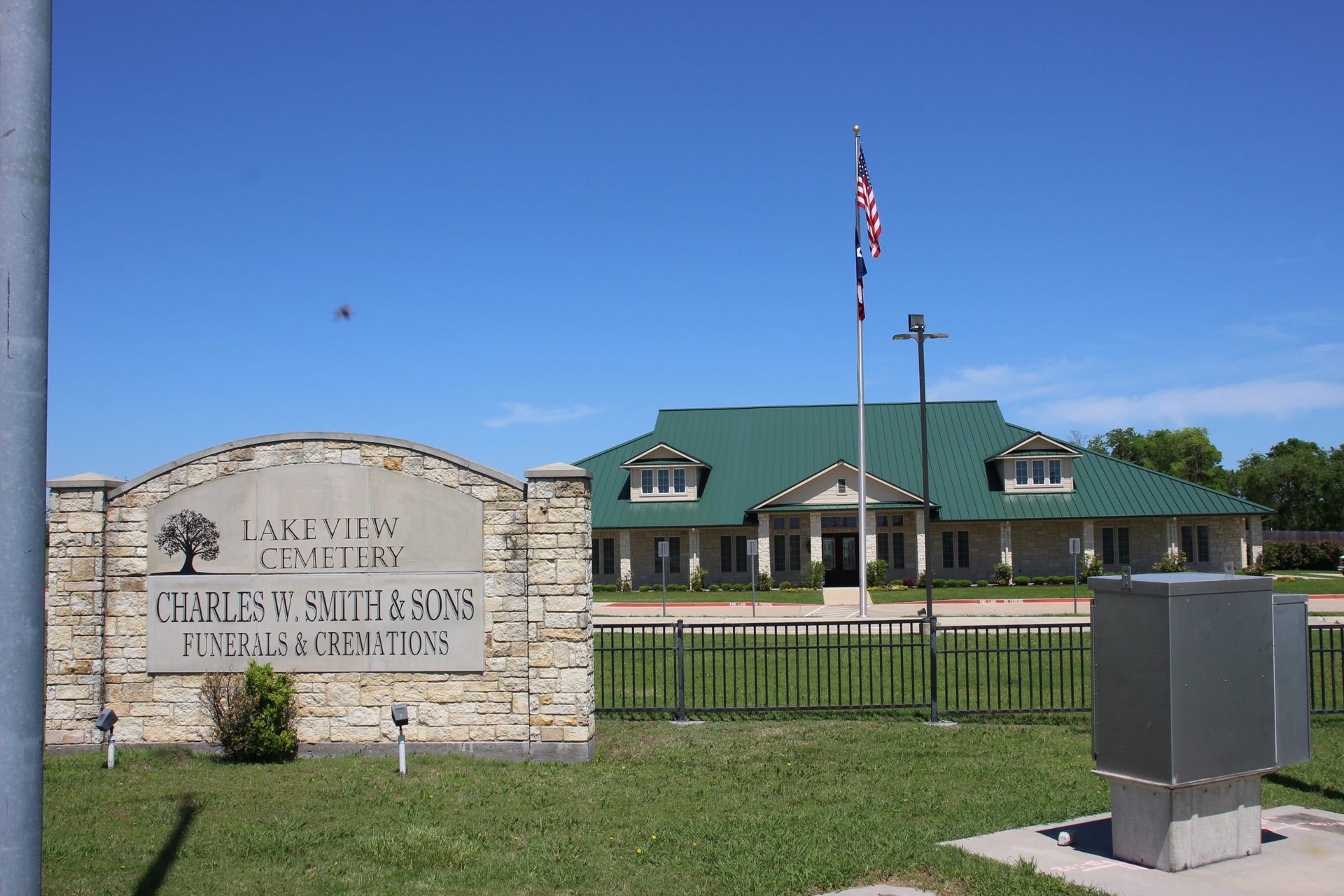 Lavon | Charles W. Smith & Sons Funeral Home