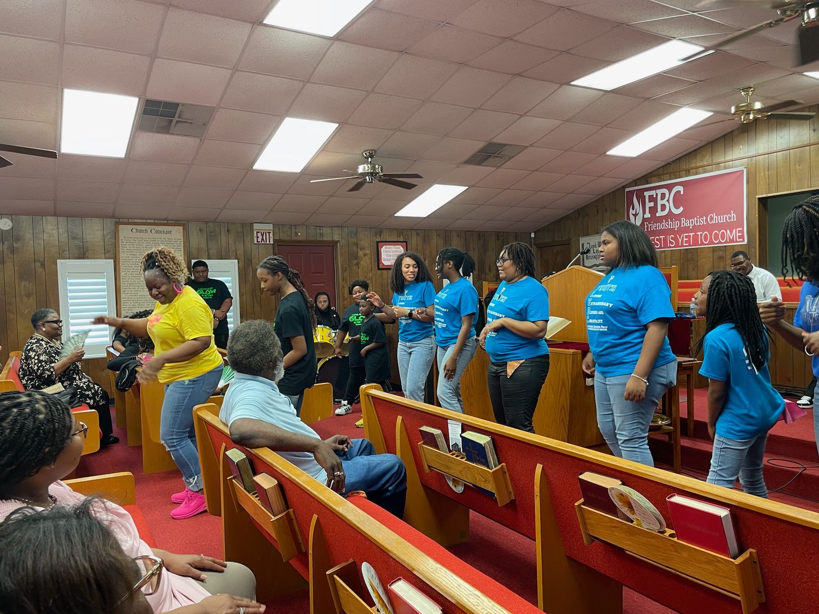 Baptist Church | Luling, TX | 713-553-3849