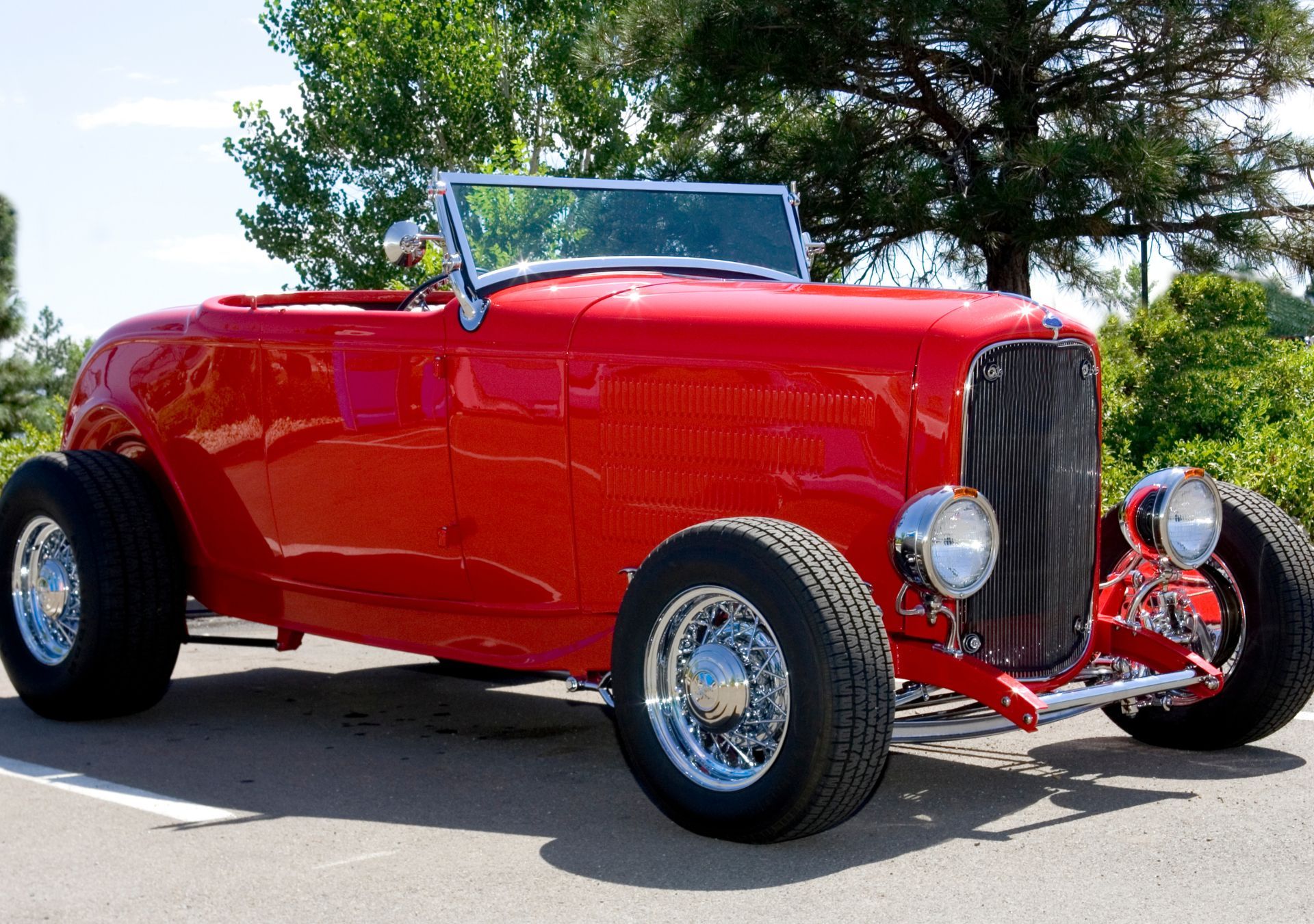 Hot Rod Insurance (Cost & Coverage) | The Phoenix Ins.
