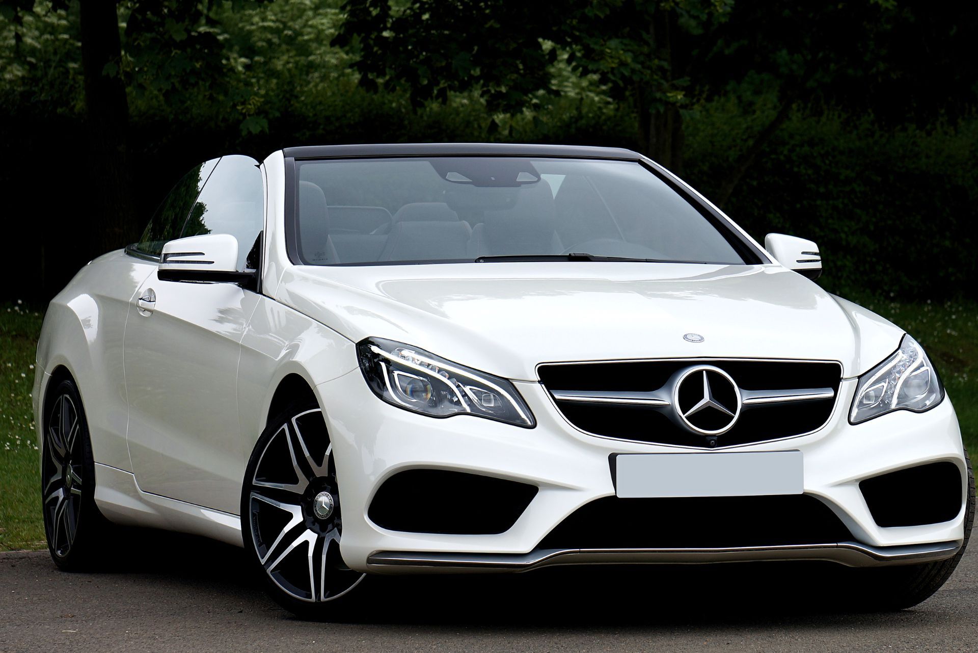Mercedes Benz Car Insurance (Cost & Coverage)