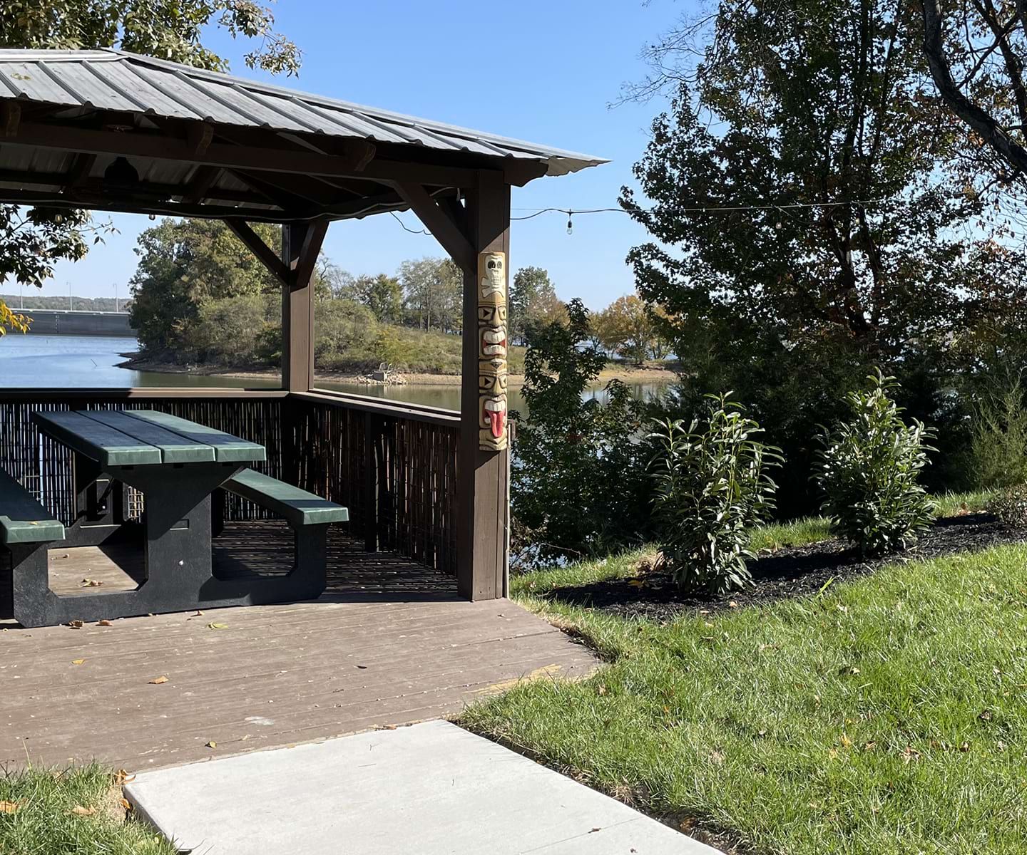 Tiki Turtle Restaurant - Green Turtle Bay Resort