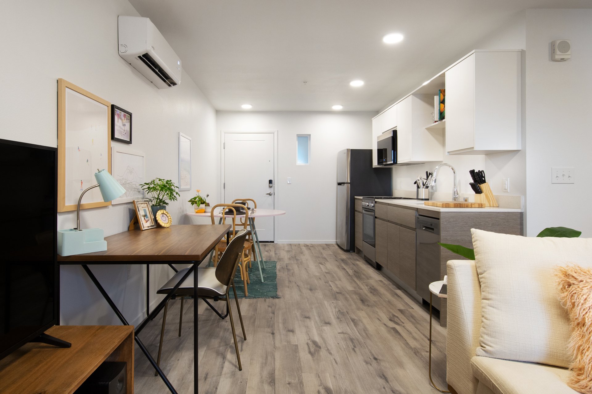 @shareDOWNTOWN | Luxury Living in Las Vegas Arts District