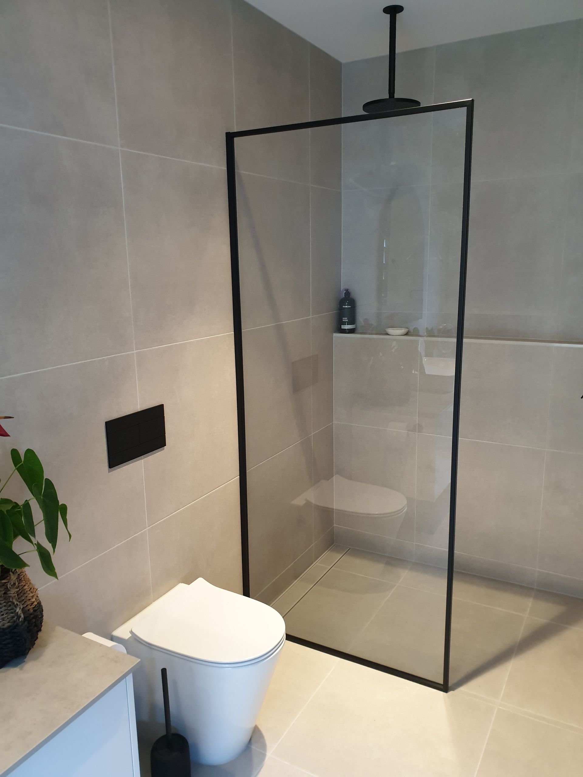 Shower Screens in Huskisson | Local Glassmaster