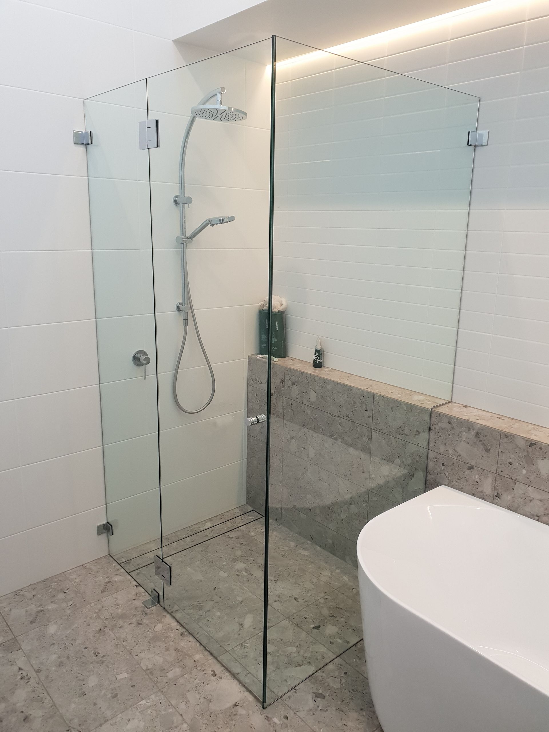 Shower Screens in Huskisson | Local Glassmaster