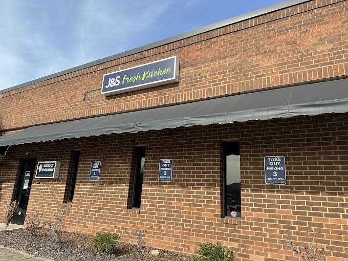 Restaurant Near Me | Asheville, NC | J & S Fresh Kitchen