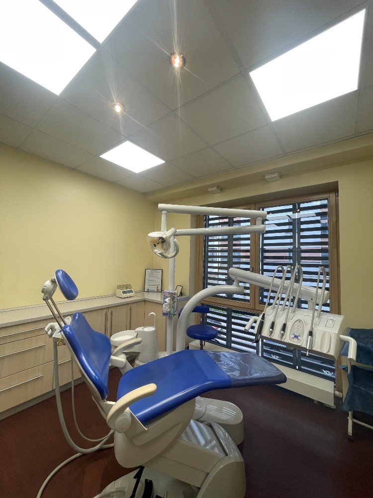 ZOBĀRSTNIECĪBAS KLĪNIKA X DENTAL