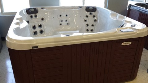 Built-In Spas | Springfield, IL | M & M Pools/Spas