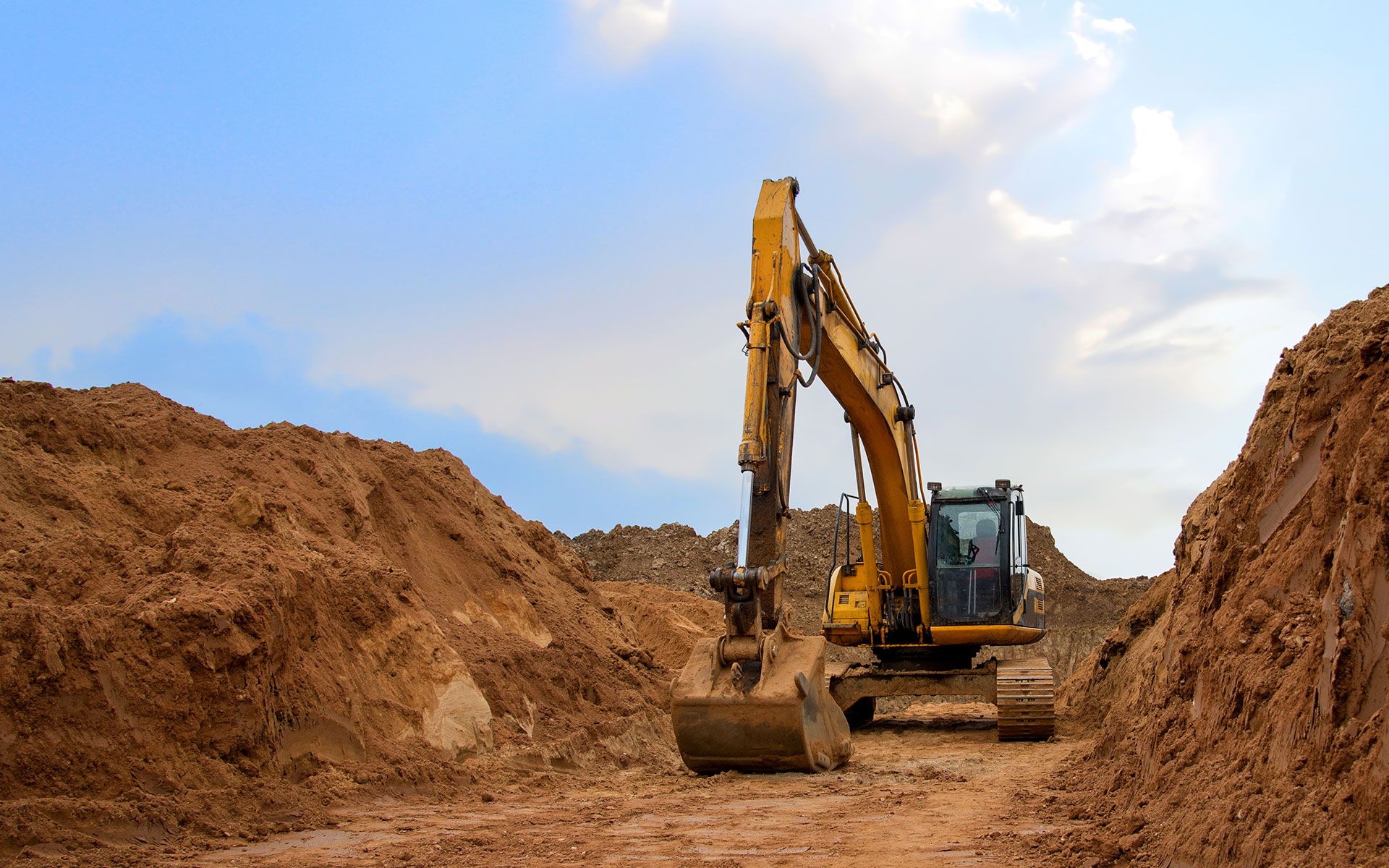 Excavating Services | Total Land & Hardscape
