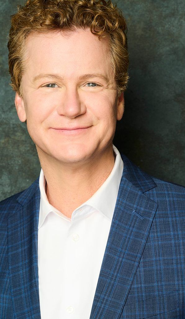Comedian & Improv Performer | Jonathan Mangum