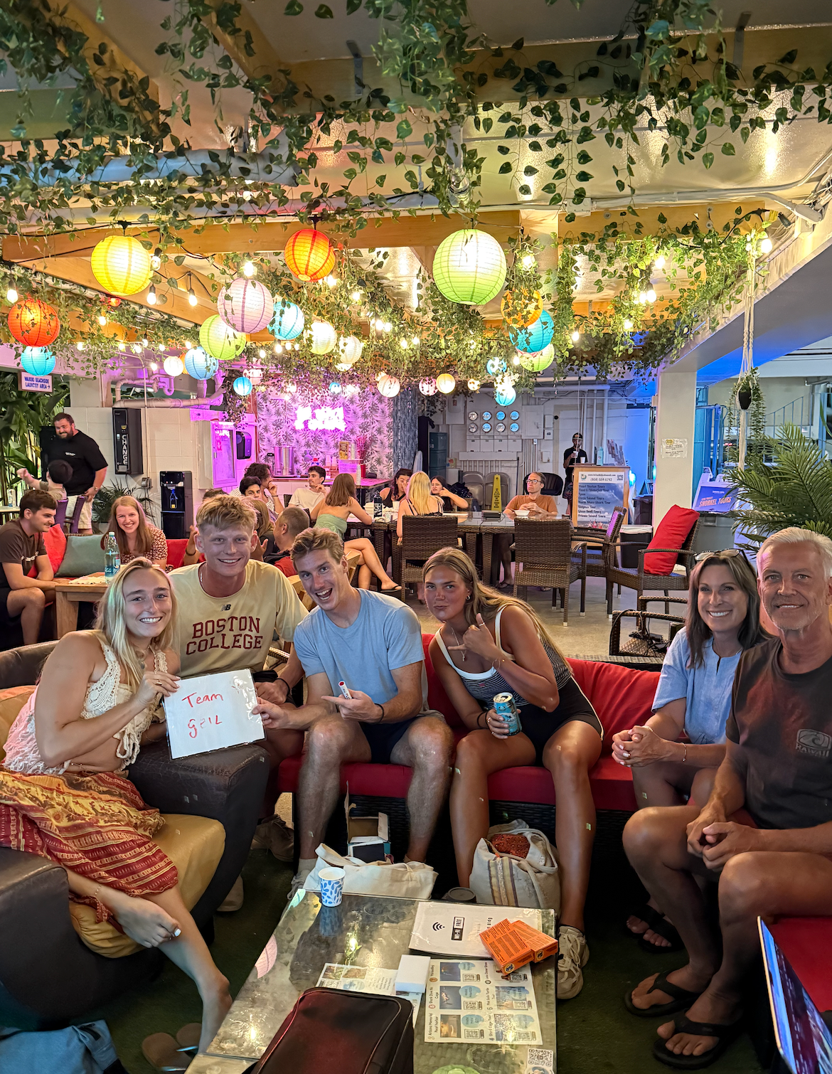 Aloha Eats: Hi.Shack Now Open at Waikiki Beachside Hostel!