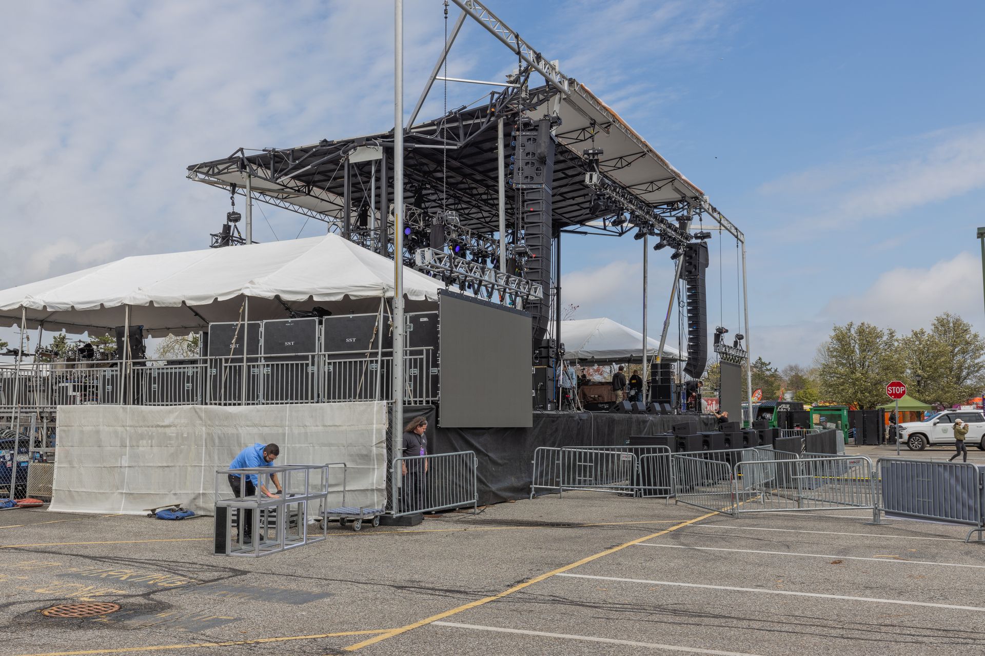 Business Tent Rentals | Outdoor Dining & Outdoor Seating Solutions ...