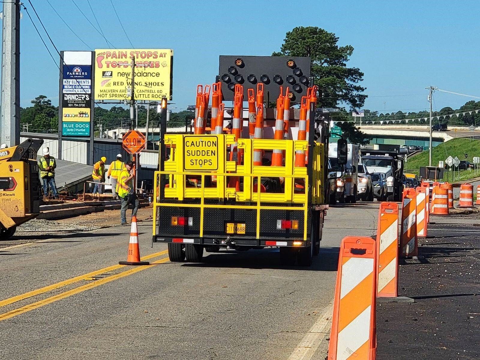 Traffic Control Service Company | Arkansas Sign & Barricade