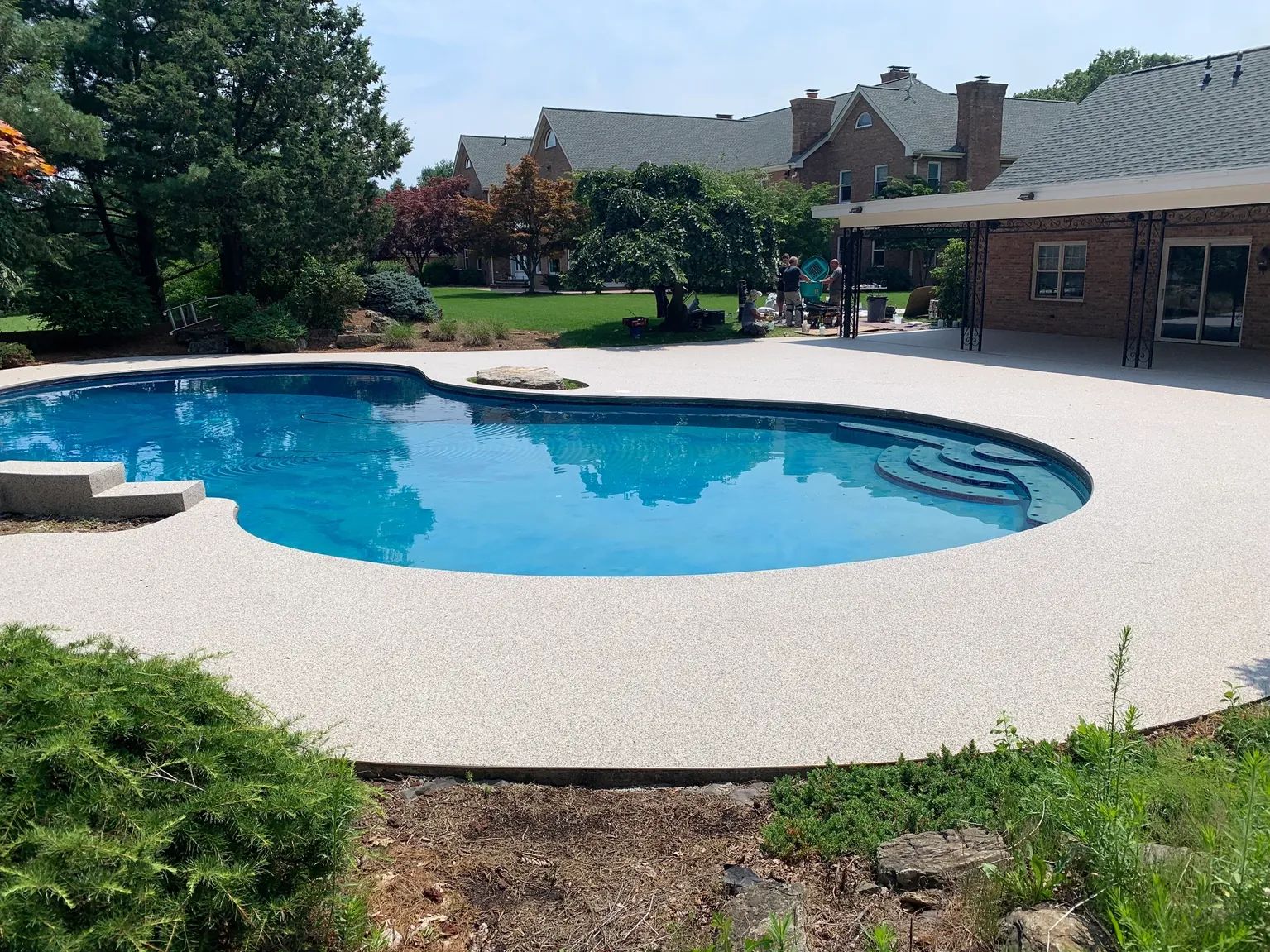 Benefits of Slip-Resistant Epoxy for Pool Areas and Spas