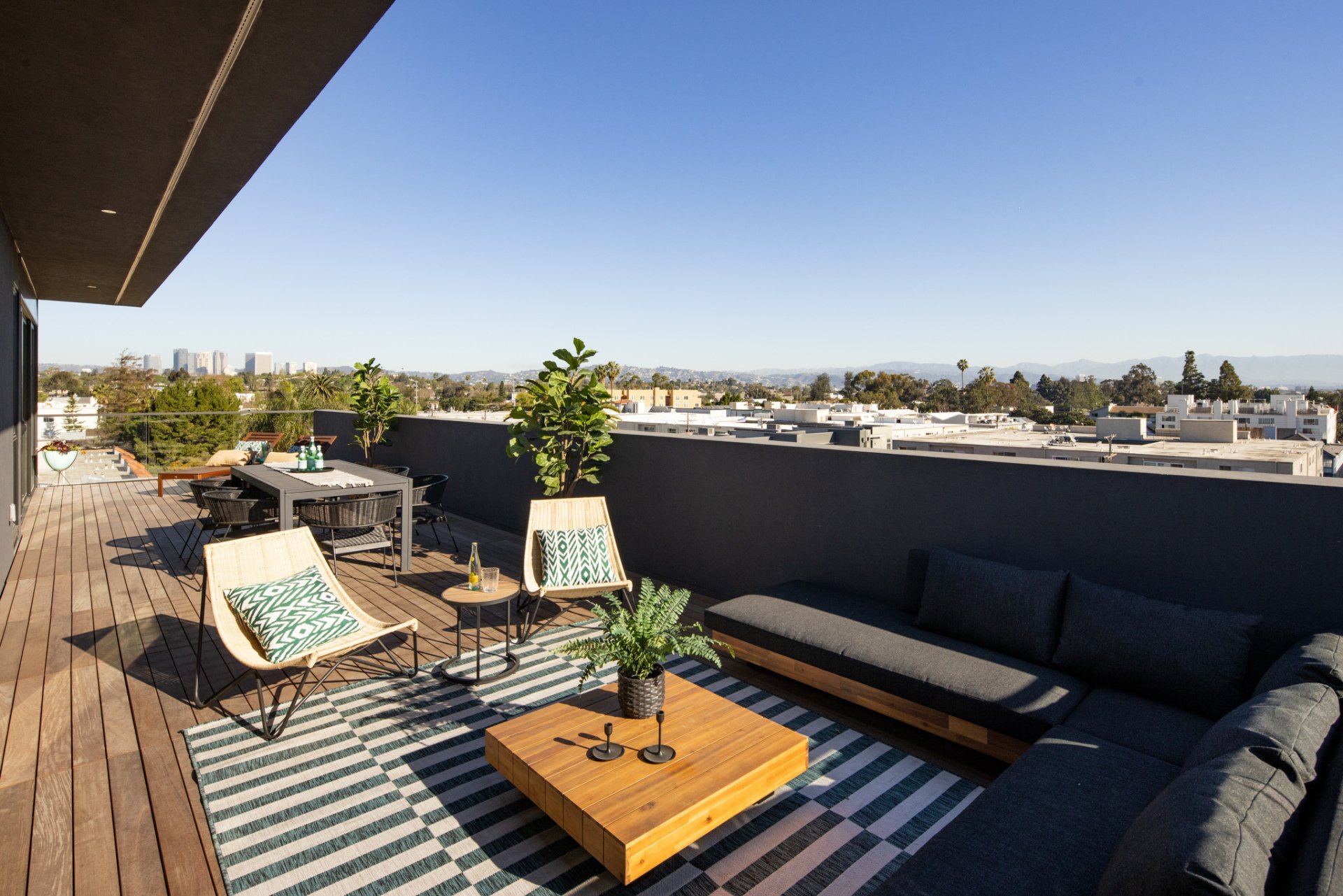 Refer a Friend and Get $500 in Rent Credit at FrameLA!