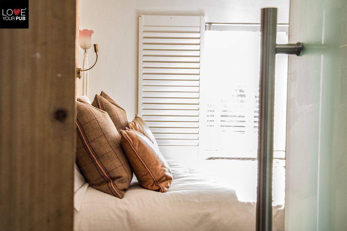 Luxurious Accommodation at VARR HOUSE | Woodmancote