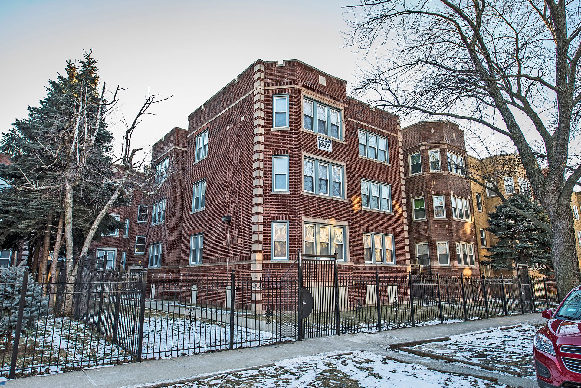 1117 N Lawler