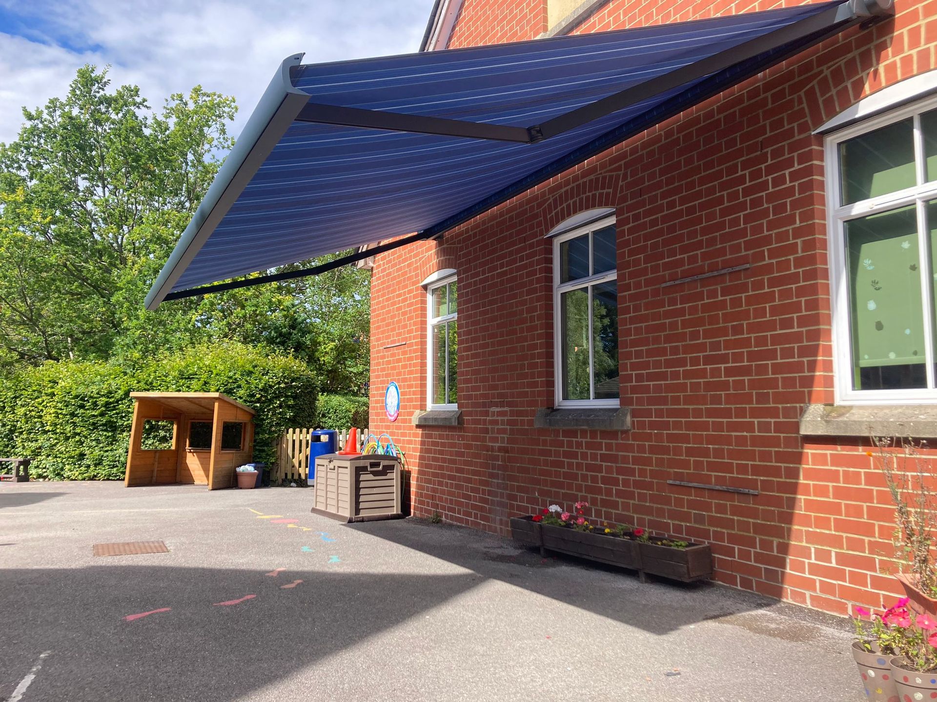 RA Solar Compact 4500: Eco-Friendly Retractable Awnings | UK
