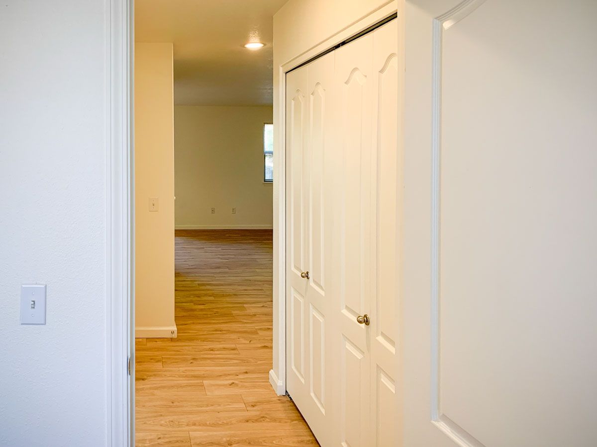 Falcon Ridge Apartments - SMI Property Management