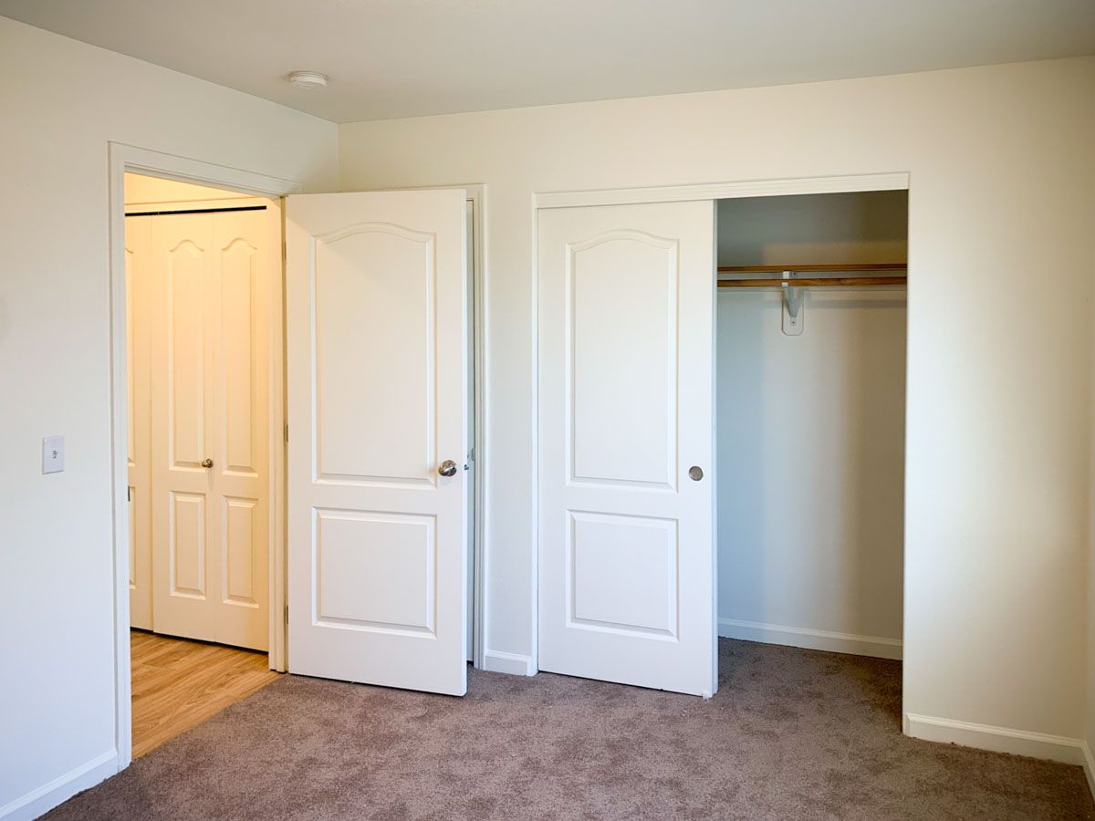 Falcon Ridge Apartments - SMI Property Management