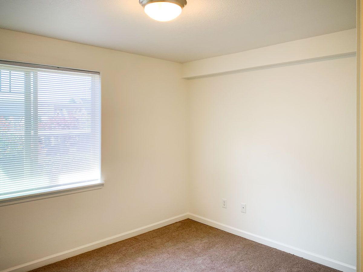 Falcon Ridge Apartments - SMI Property Management