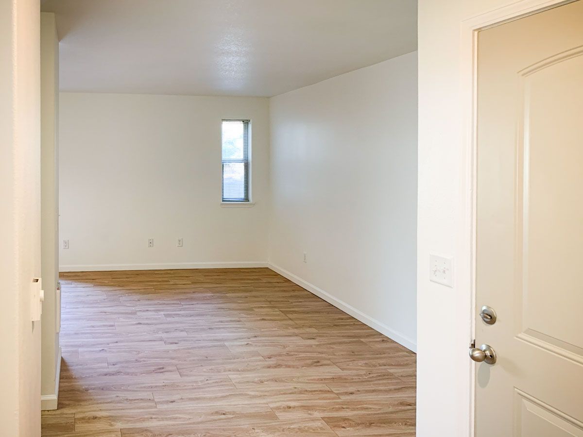 Falcon Ridge Apartments - SMI Property Management