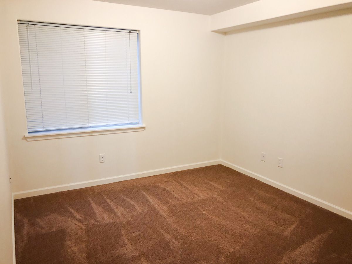 Falcon Ridge Apartments - SMI Property Management