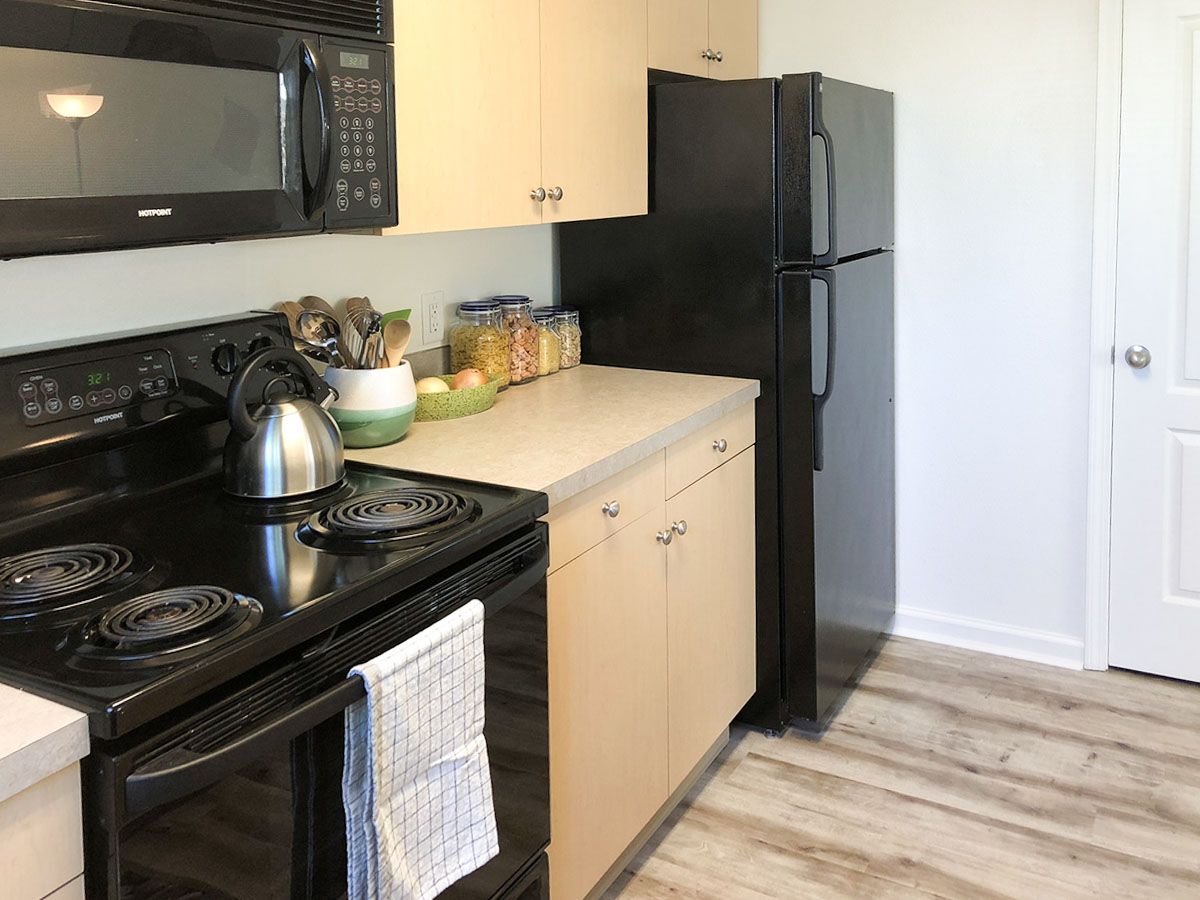 Falcon Ridge Apartments - SMI Property Management