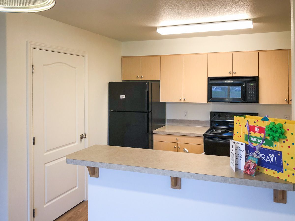 Falcon Ridge Apartments - SMI Property Management