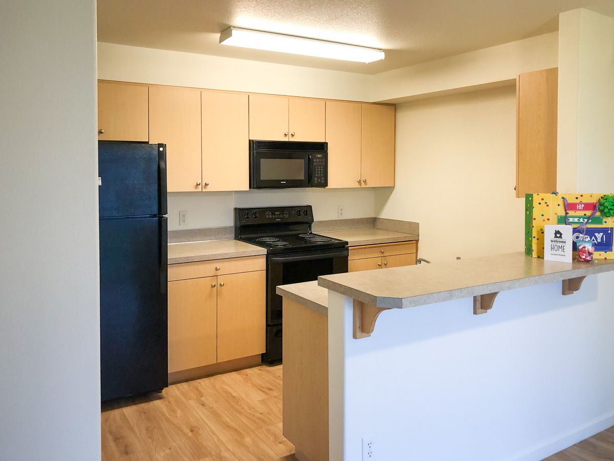 Falcon Ridge Apartments - SMI Property Management