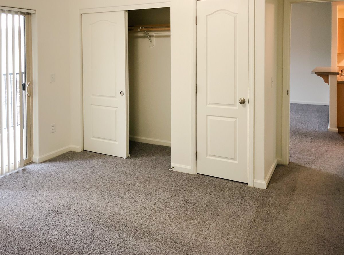 Falcon Ridge Apartments - SMI Property Management