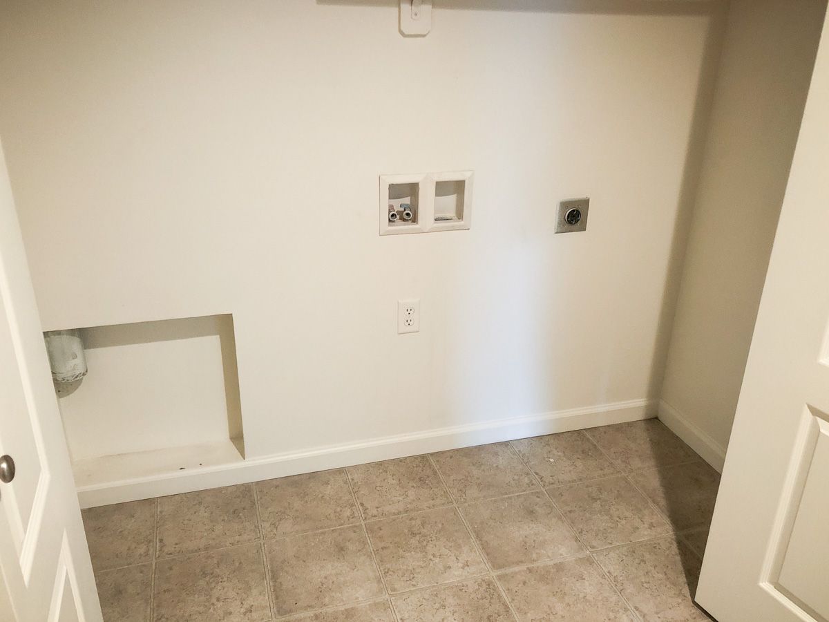 Falcon Ridge Apartments - SMI Property Management