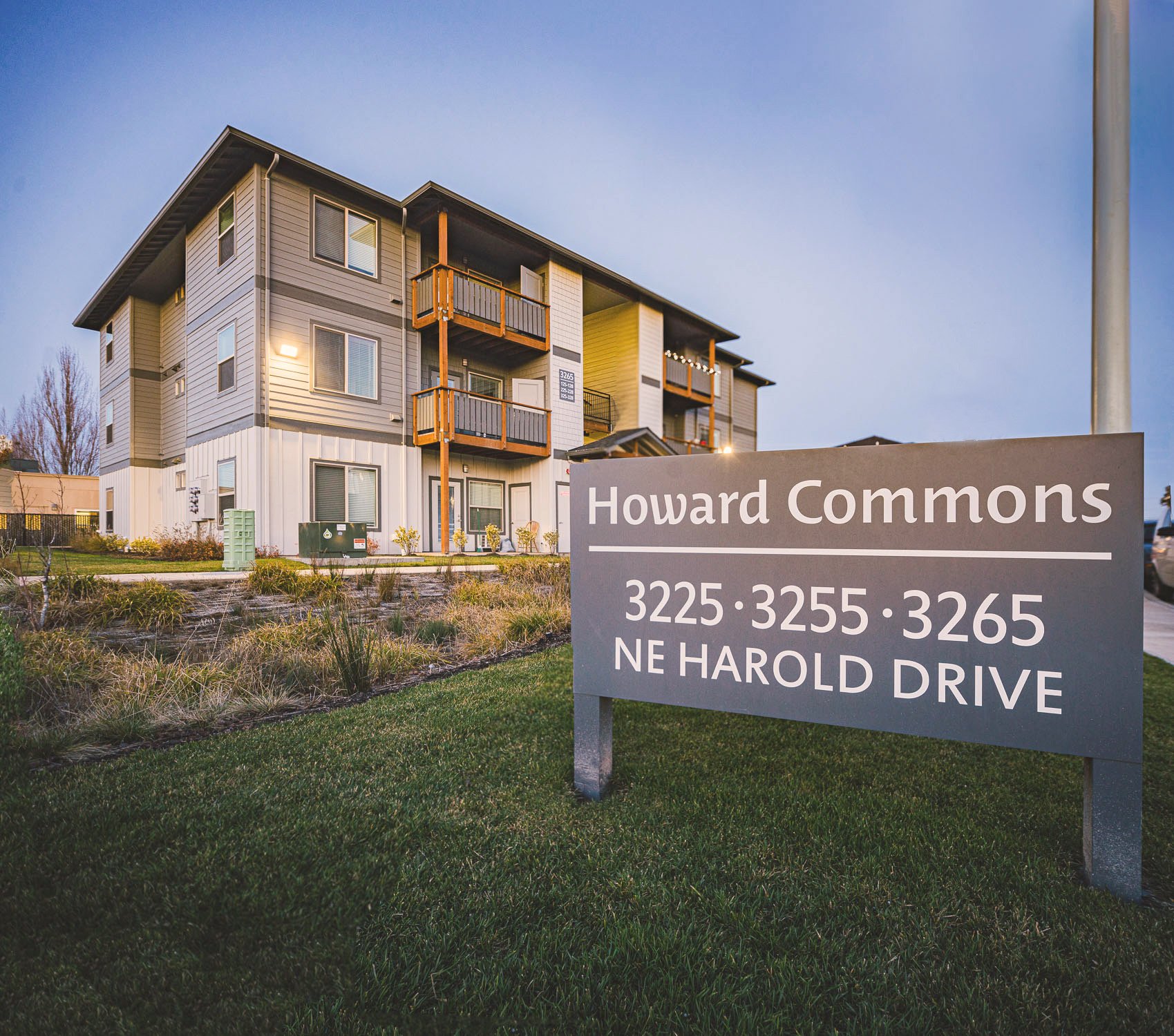 Howard Commons Apartments - Salem OR - SMI Property Management