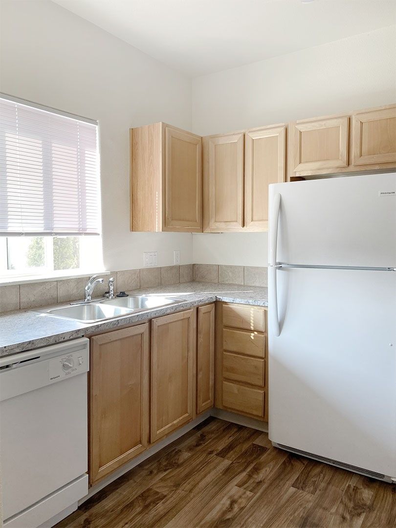 Sunnyview Townhomes - SMI Property Management