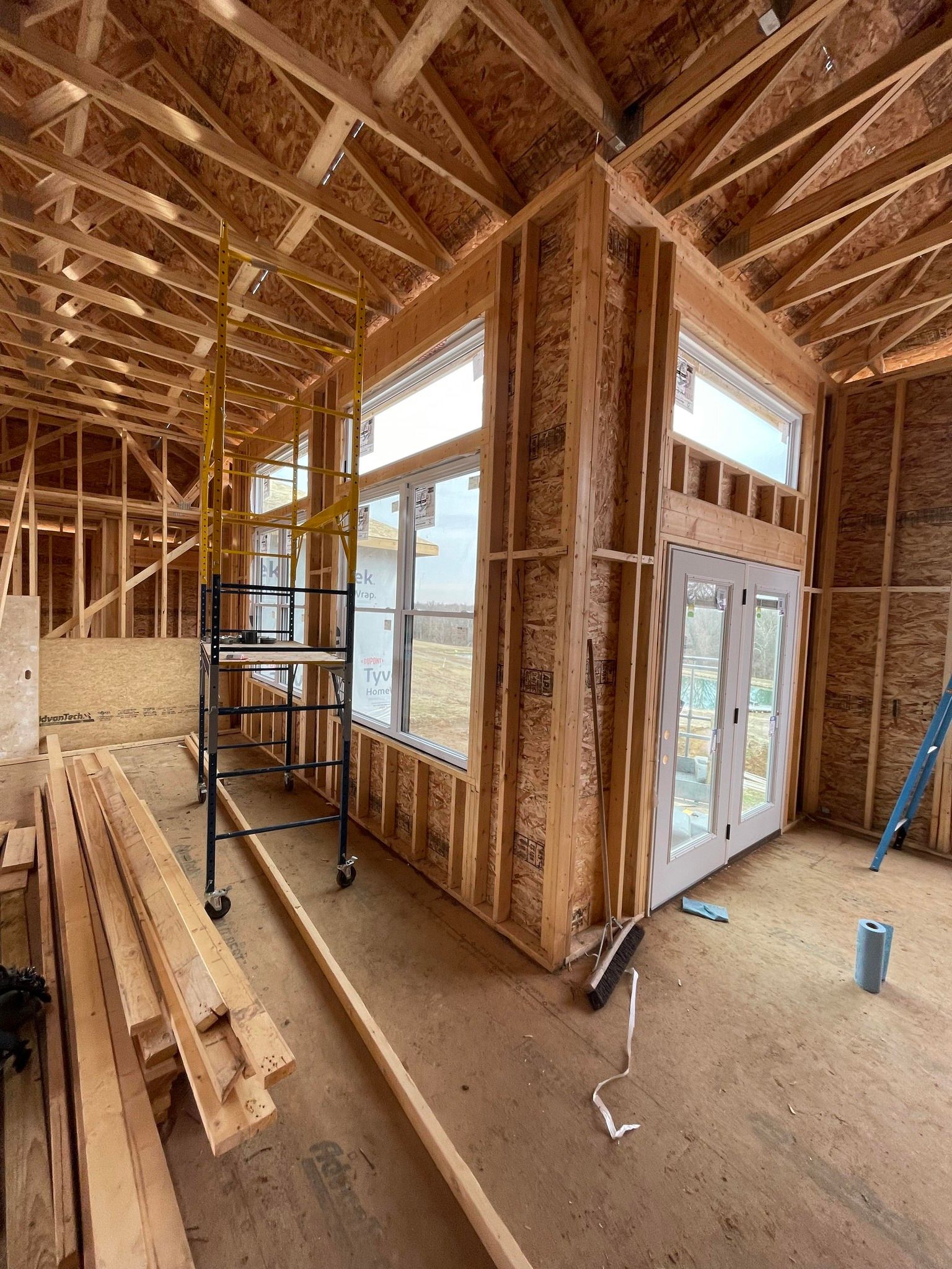 M&M Construction Solutions: Expert Custom Home Builders