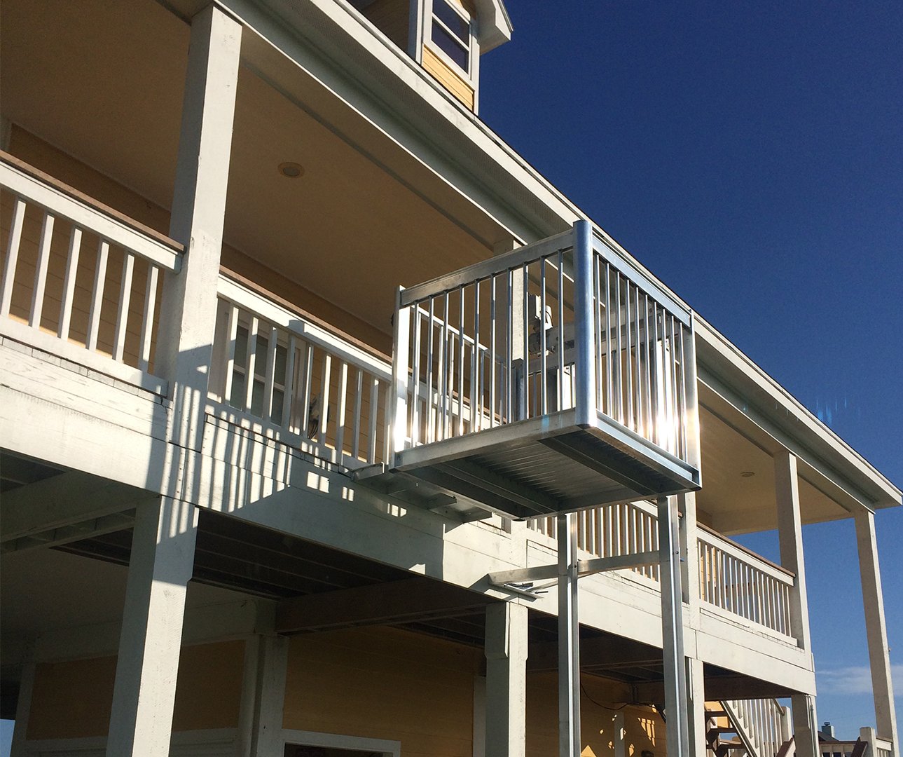 Cargo Lifts | Texas Cargo Lifts