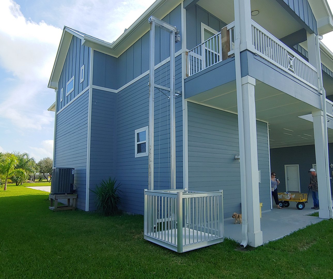 Cargo Lifts | Texas Cargo Lifts