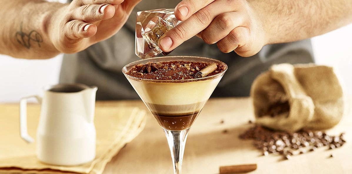 DUBAI, GOLD POWDER, FRUIT AND SALT FLAKES