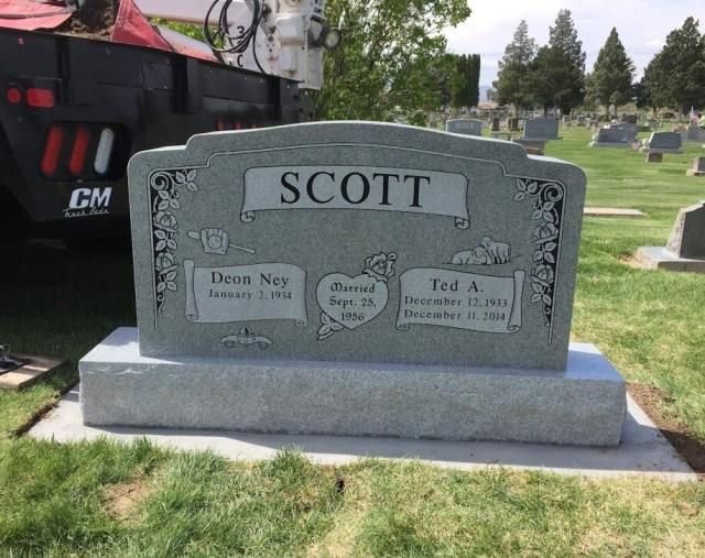 Headstone Photo Gallery | Walker Monument | Utah