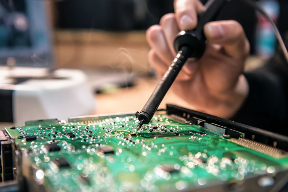 Reflow Soldering vs Wave Soldering | Ninja Circuits