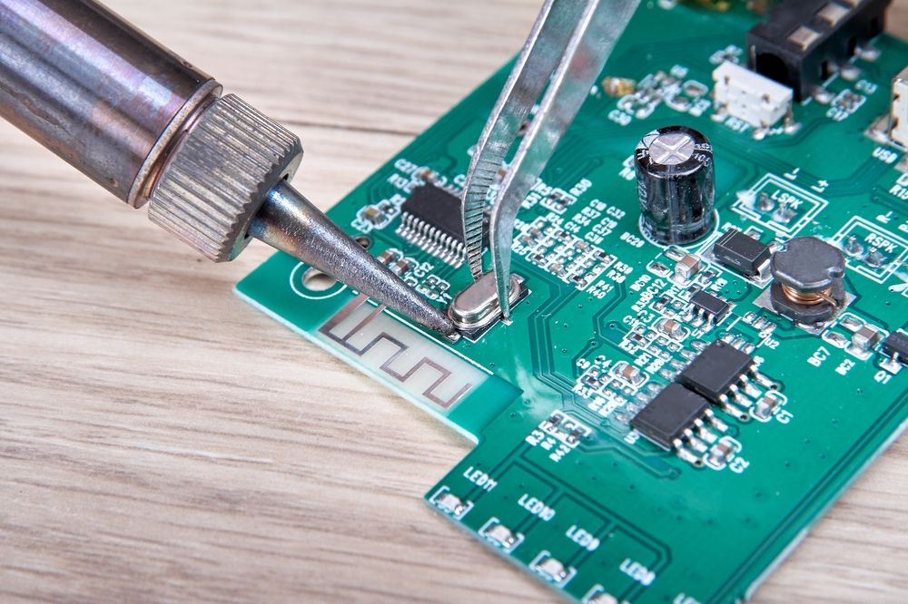 Reflow Soldering vs Wave Soldering | Ninja Circuits