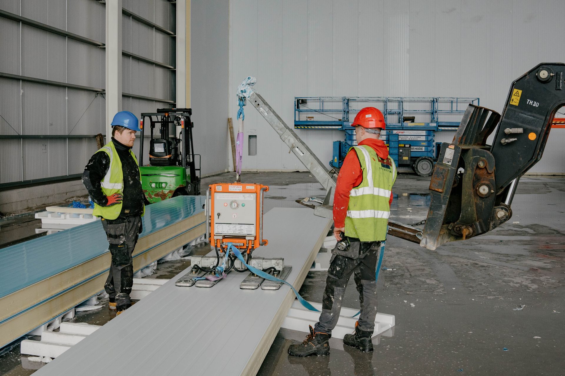 Manufacturing & Installation | Aircold Panel Solutions