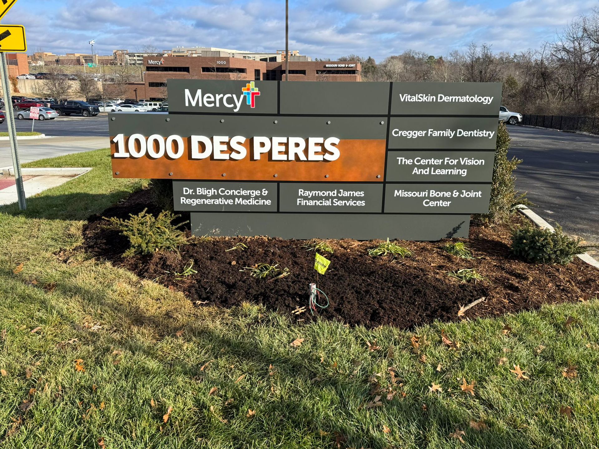 Monument & Pole Signs – St. Louis, MO – The Designery Sign