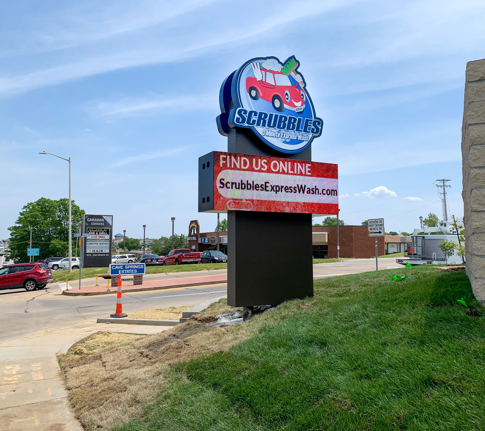 Monument & Pole Signs – St. Louis, MO – The Designery Sign