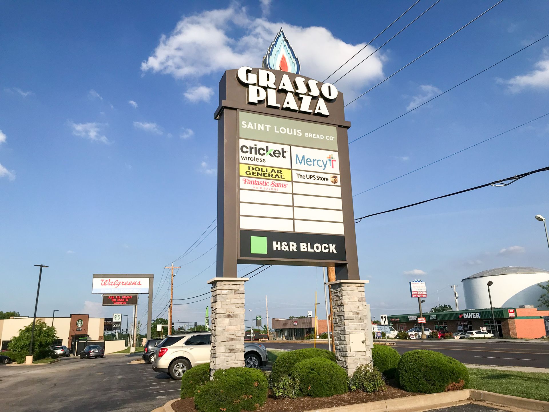 Monument & Pole Signs – St. Louis, MO – The Designery Sign