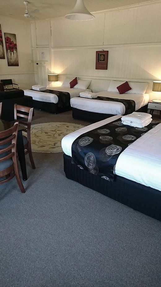 Maleny Hotel | Pub-style Rooms