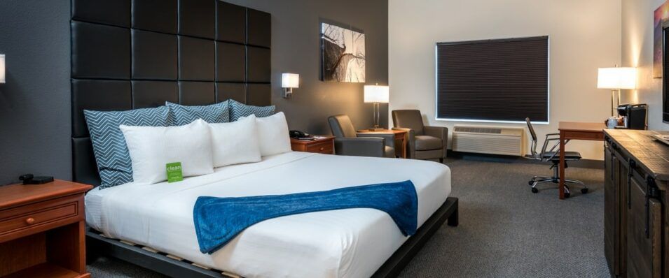 Comfortable Accommodations at Wood River Inn & Suites