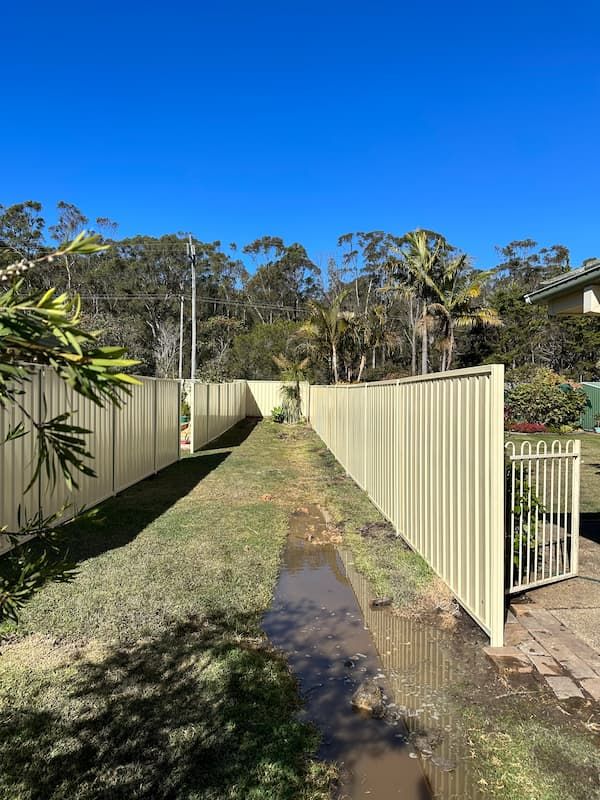 Fencing in Mid North Coast | Mid Coast Boundary Fencing
