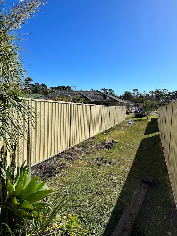 Fencing in Mid North Coast | Mid Coast Boundary Fencing