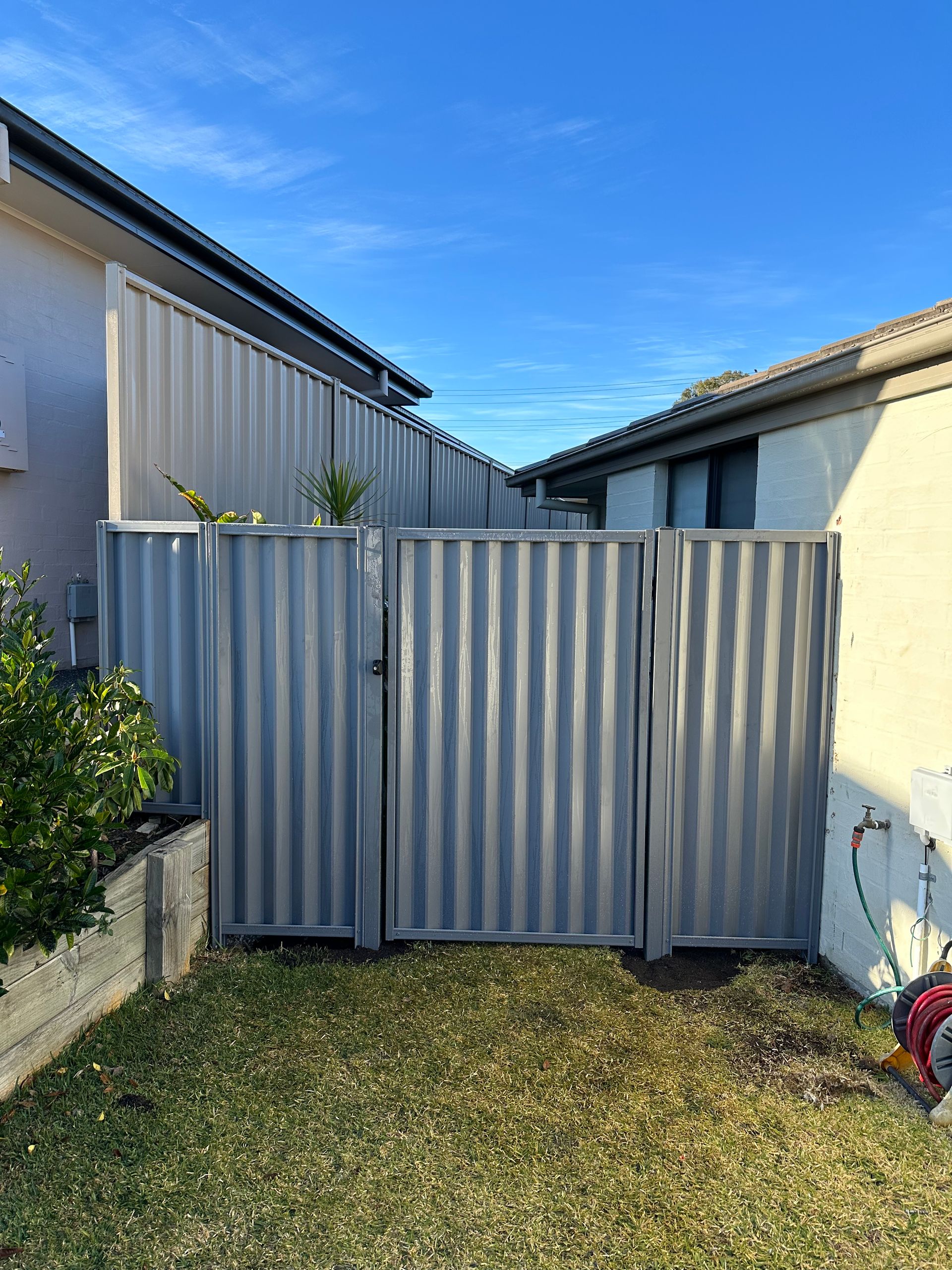 Colorbond Fencing in Hallidays Point | Mid Coast Boundary Fencing